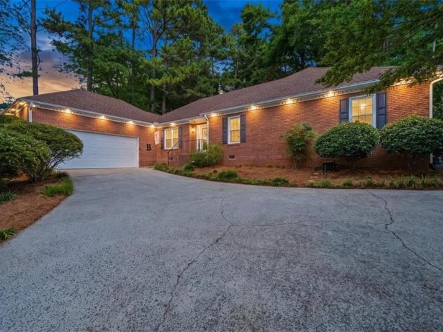 2032 Signal Ridge Chase