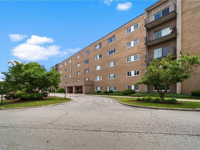 20333 Detroit Rd Unit 512B, Rocky River, OH 44116