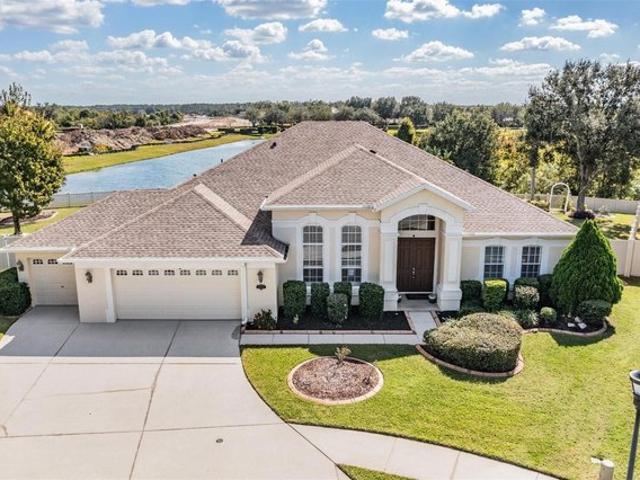 20331 Natures Corner Dr, Tampa, FL 33647