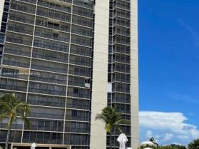 20335 Country Club Dr W #307, Aventura, FL 33180