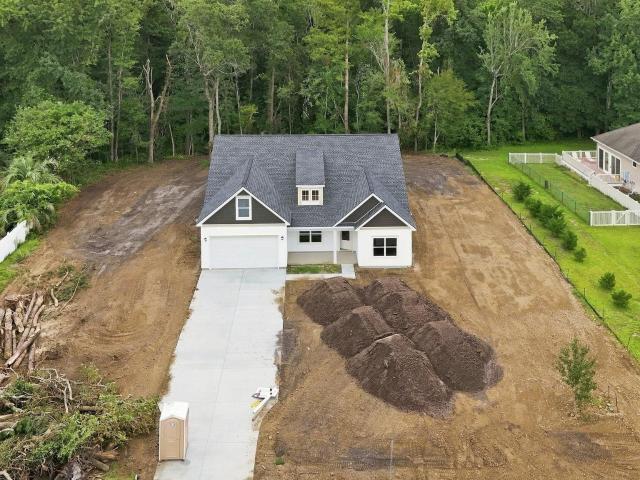 2033 Meadowood Ln