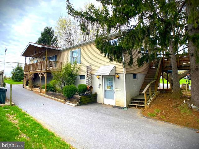 2033 Old Philadelphia Pike