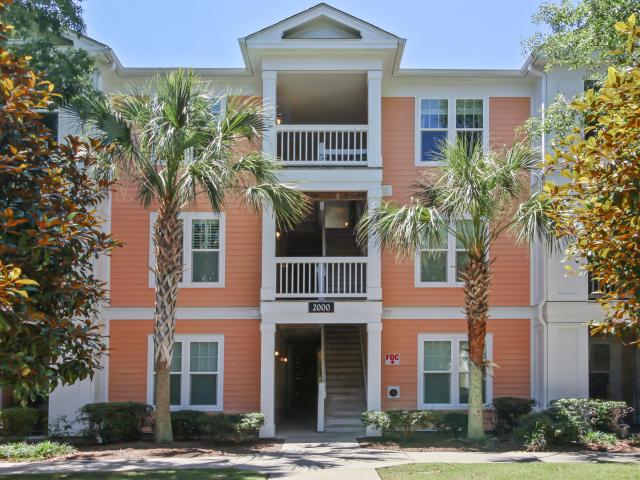 2033 Chatelain Way