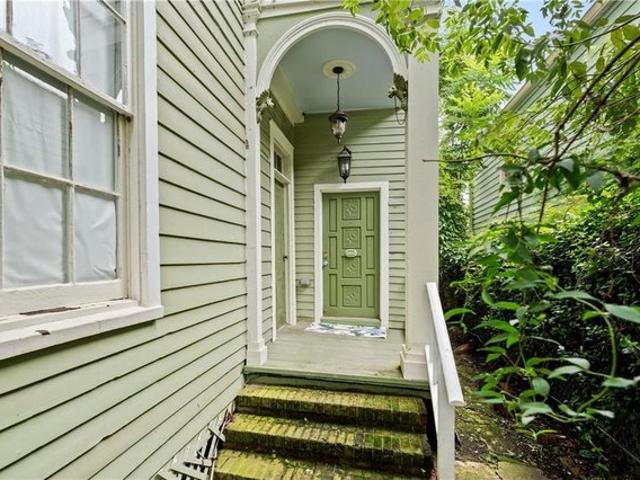 2033 Coliseum St Apt 2, New Orleans, LA 70130