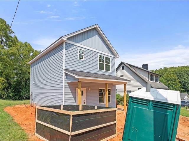 2033 E 14Th Street