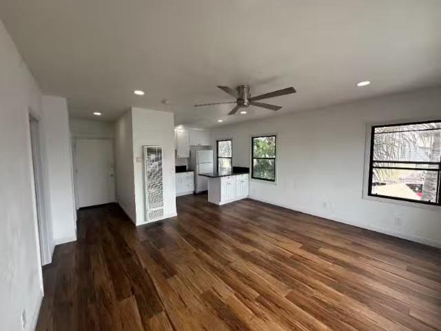 2033 E 4th St Unit 7 2033 E 4th St #7