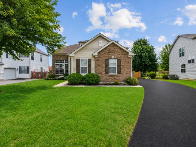 2033 Greenview Drive