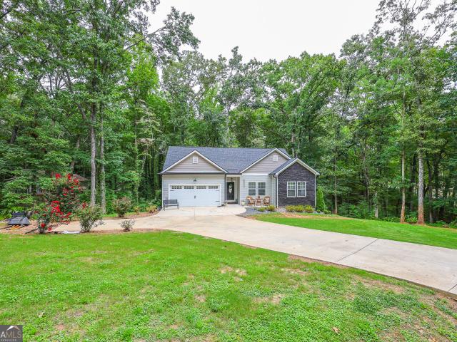 2033 Lakeview Parkway