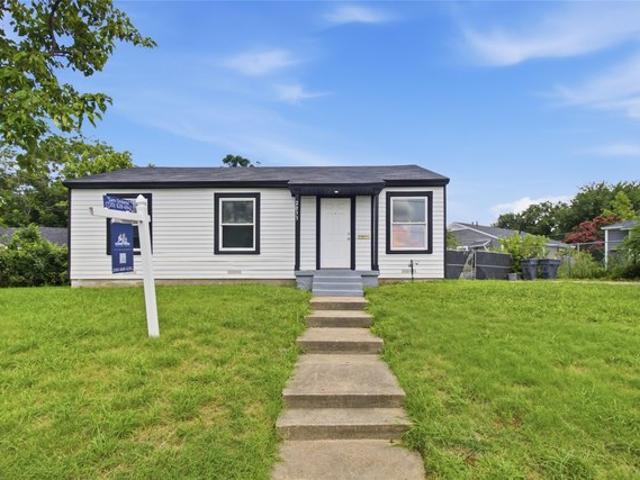 2033 Redman Cir, Dallas, TX 75223