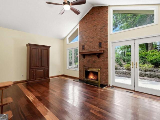 2033 Riverwood Drive