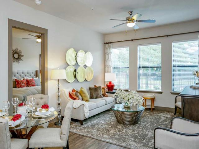 2033 S Gessner Road 4201
