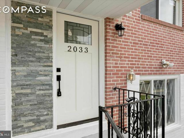 2033 Valleyview Dr, Folcroft, PA