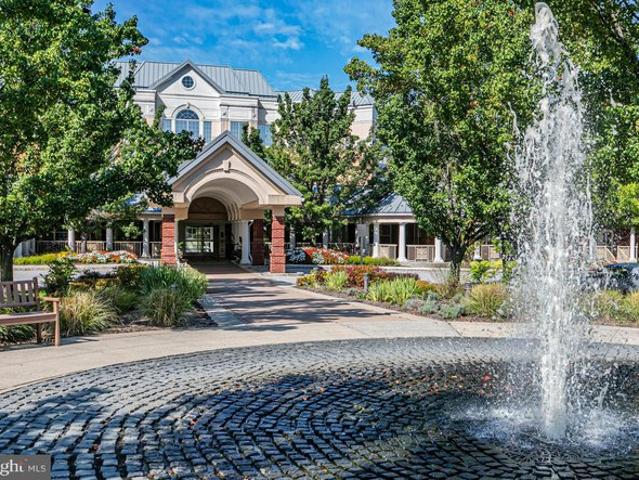 2033 Windrow Dr, Princeton, NJ 08540