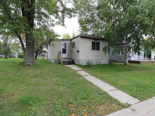 203 3rd Ave N, Biwabik, MN 55708