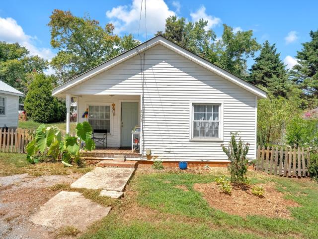 203 3rd Ave NE, Winchester, TN 37398 | Compass