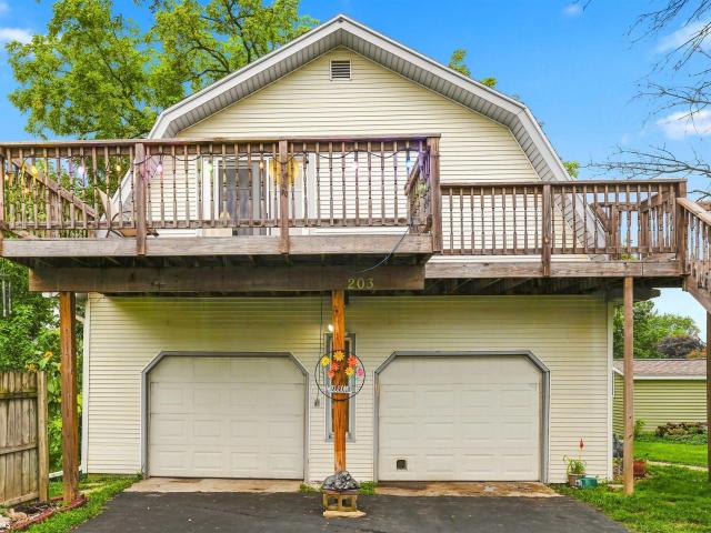 203 3Rd Street NW