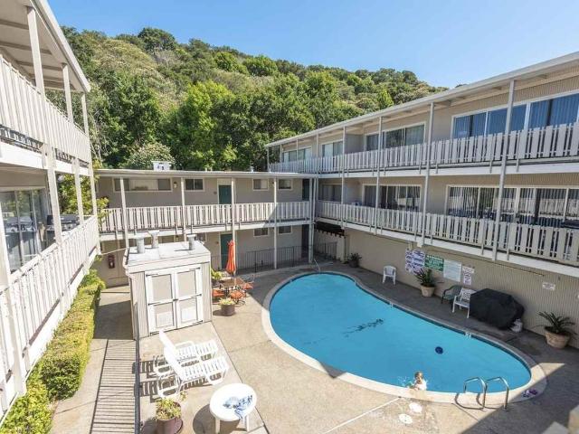 203 2401 Carlmont 2 Bedroom Apartment for Rent at 2401 Carlmont Dr, Belmont, CA 94002 Western Hills