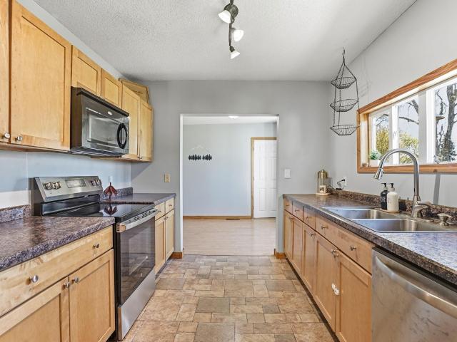 203 2nd Avenue NW