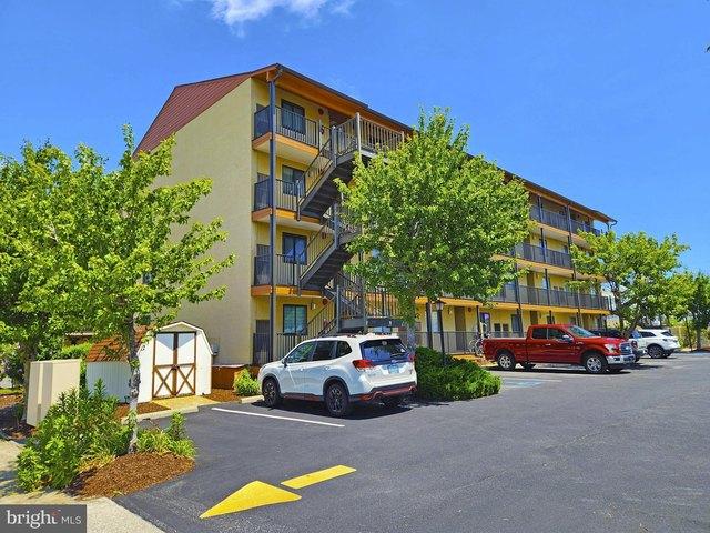 203 33rd St Unit 301, Ocean City, MD 21842