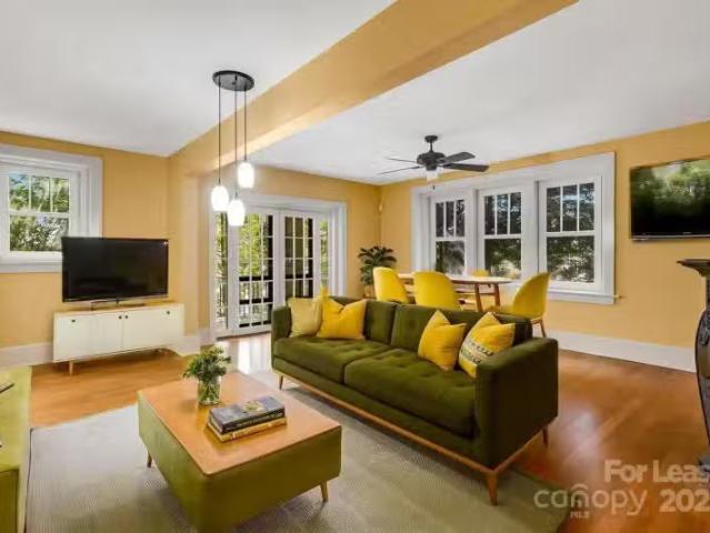 203 6th Avenue W, 1A, Hendersonville, NC 28791