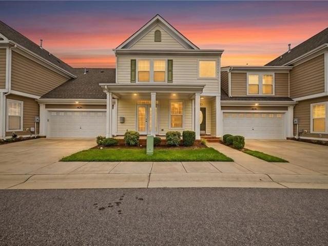203 Cobblestone Reach Unit F3, Suffolk, VA 23435