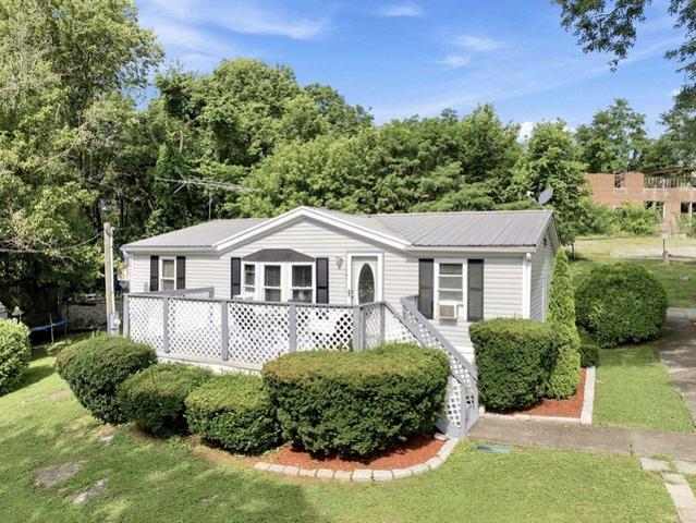 203 College St, Sadieville, KY 40370