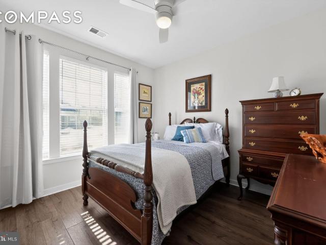 203 Congressional Ct, Moorestown, NJ