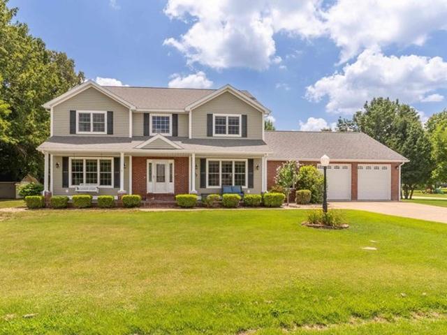203 Cora Mae Ct, Carterville, IL 62918