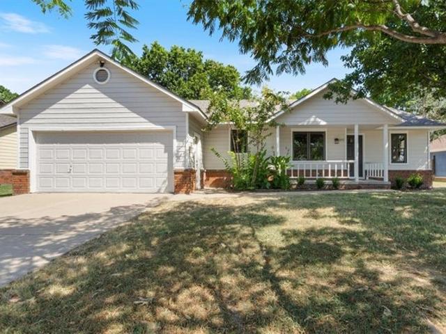 203 Cordes Dr, Siloam Springs, AR 72761