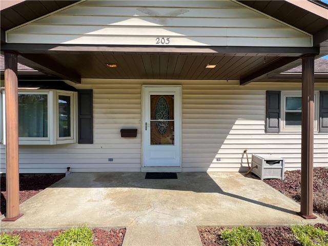 203 Carson St