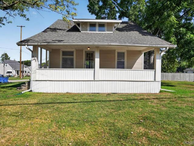 203 Center Road