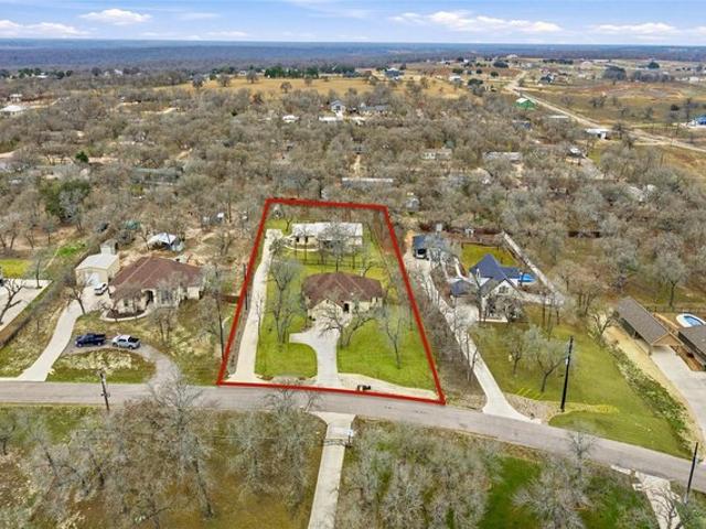 203 Champions Blvd Unit B, La Vernia, TX 78121