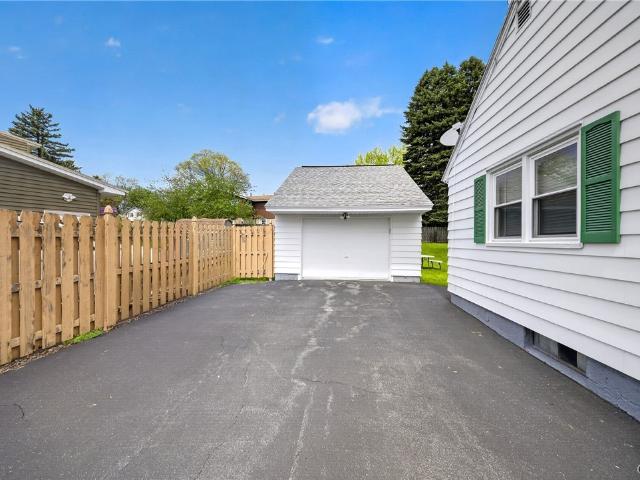 203 Chestnut Heights Drive