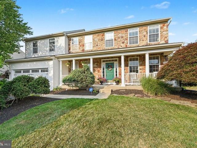 203 Crittenden Dr, Newtown, PA 18940