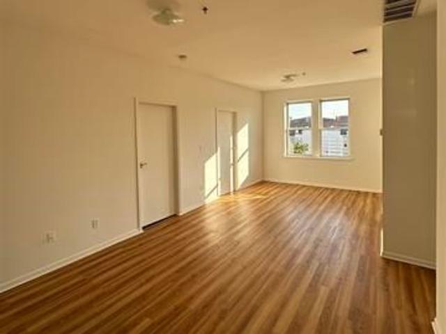 203 Academy St Unit 210, Jersey City, US, NJ