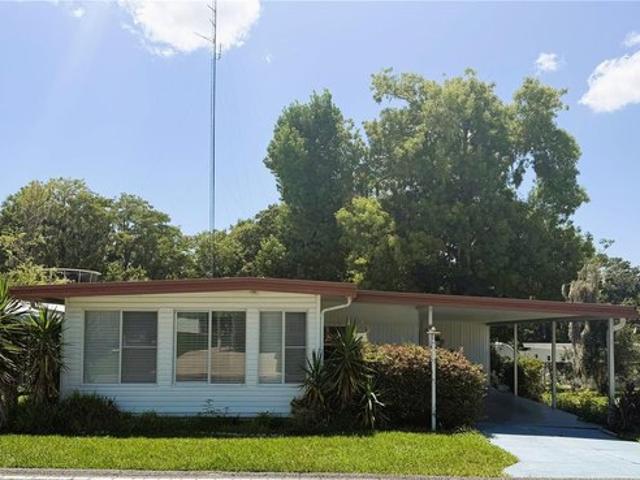 203 Aspen Cir, Leesburg, FL 34748