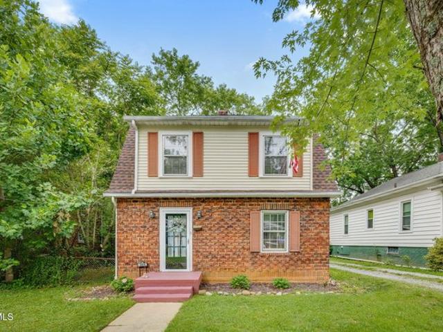 203 Boyd St, Johnson City, TN 37604