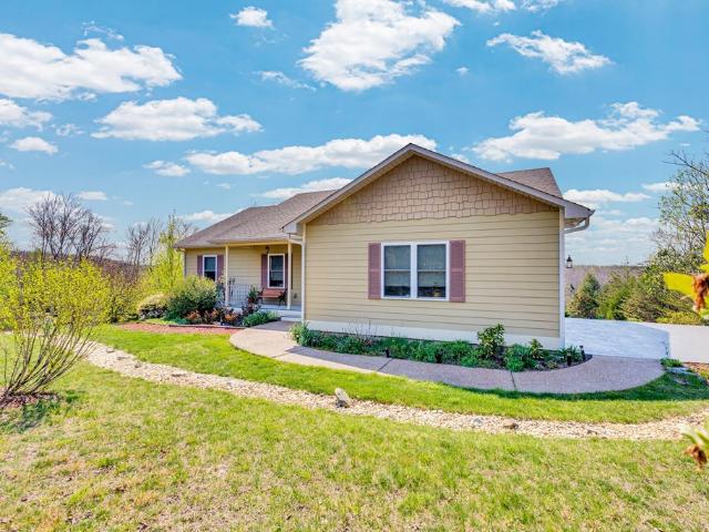 203 Big Leaf Rd