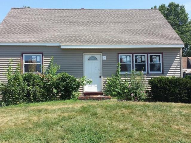 203 Blue Jay Ln, Mount Holly, NJ 08060
