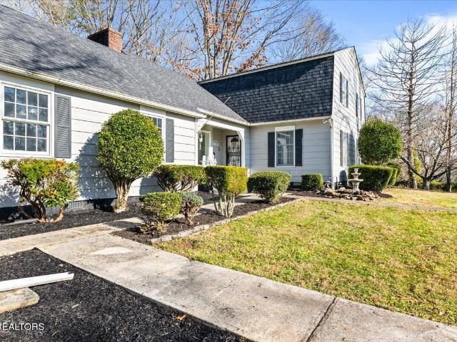 203 Golf Hill Lane