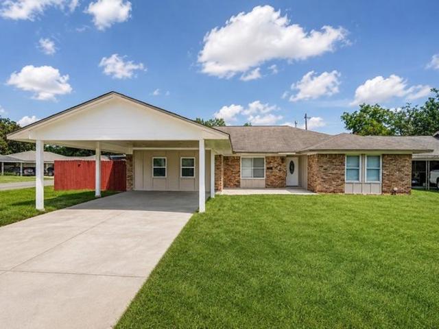 203 Doverfield Dr, Houston, TX 77037