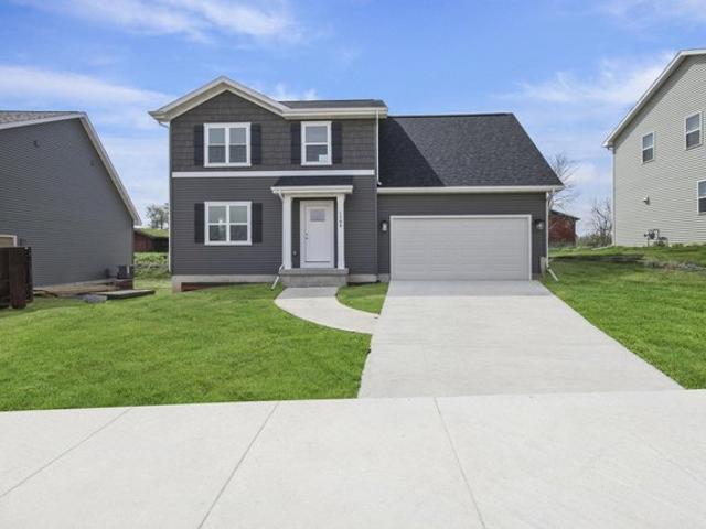 203 Dahlia Dr, Stoughton, WI 53589