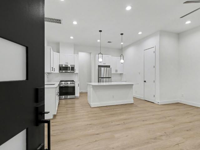 203 Danna Ln, Unit A, Houston, TX 77009 | MLS #42851