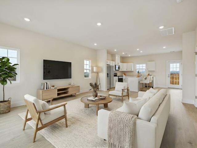 203 Dry Creek Commons