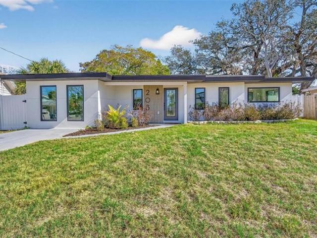 203 Driftwood Dr W, Palm Harbor, FL 34683