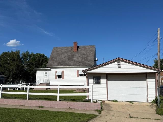 203 E 4th Street