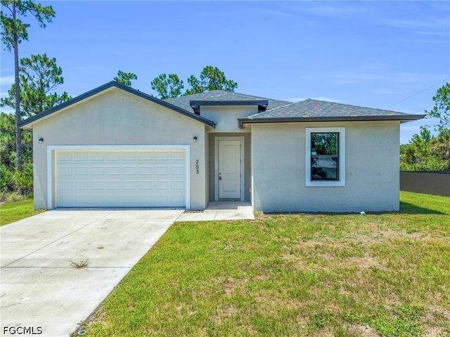 203 E 17th St, Lehigh Acres, FL 33972