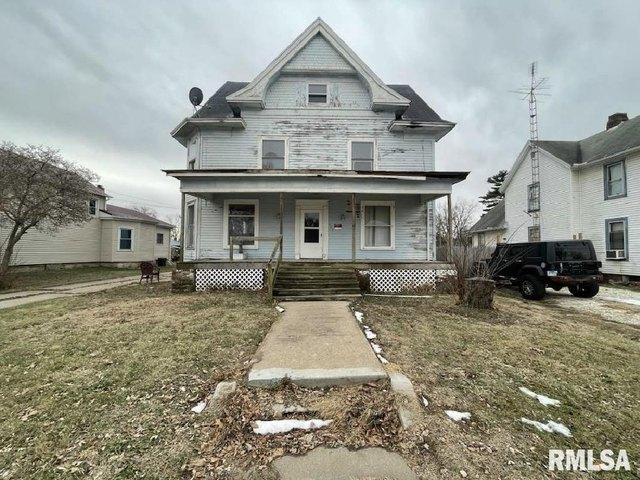 203 E Washington St, Avon, IL 61415