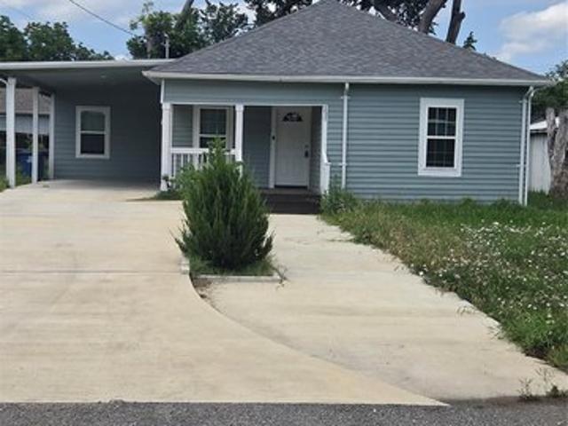 203 E Ann St, Kaufman, TX 75142