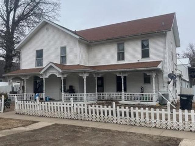 203 E Ash St, Winfield, IA 52659